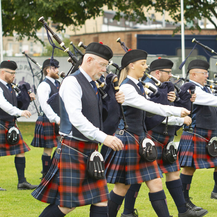 Double blow to piping world: Johnstone and Closkelt Grade 1 Pipe Bands ...