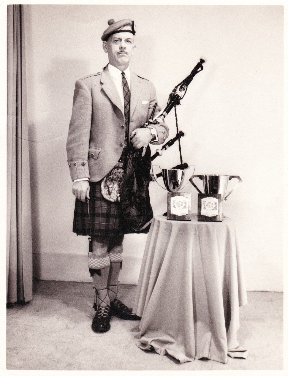 Stuart Liddell plays at inaugural Peter MacLeod Memorial recital in ...